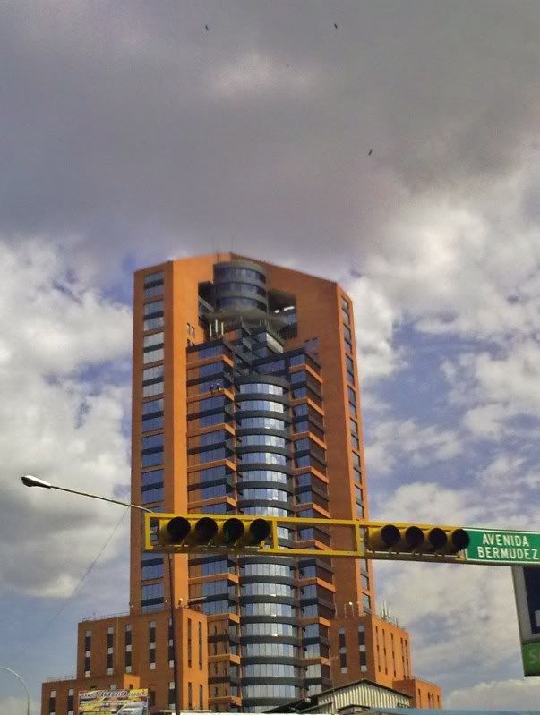 CALIFÍCALO | Maracay | Torre Sindoni | Page 12 | SkyscraperCity Forum