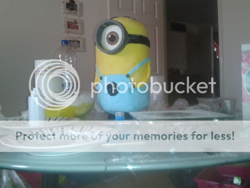Minion Cake - The outcast modelling Blog - RMweb